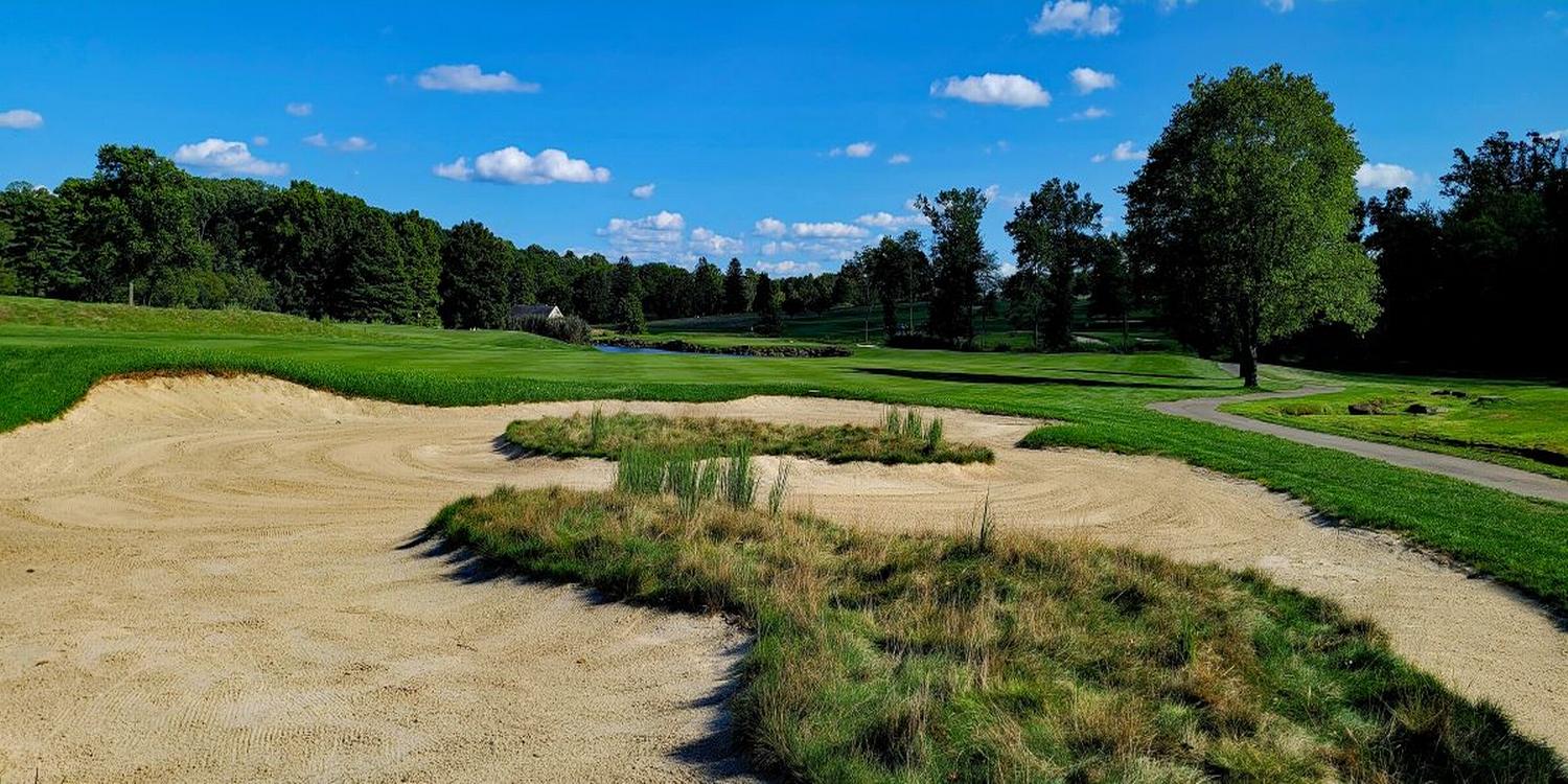 White Manor Country Club By David Theoret